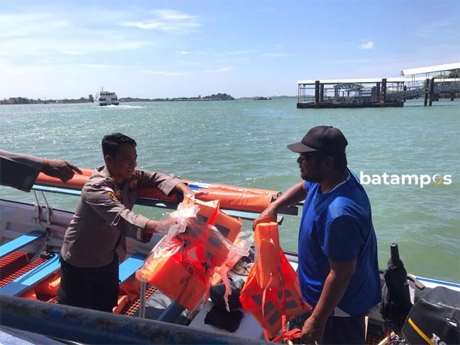 Penambang dan Penumpang Boat Pancung Diminta Gunakan Life Jaket ...