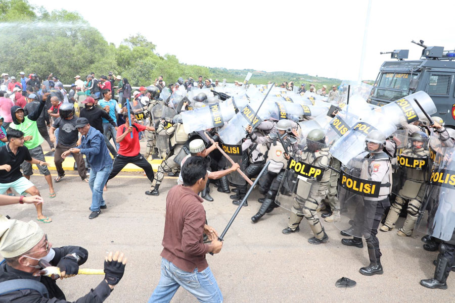 Rusuh di Rempang, Polisi Tetapkan 7 Tersangka – Metropolis