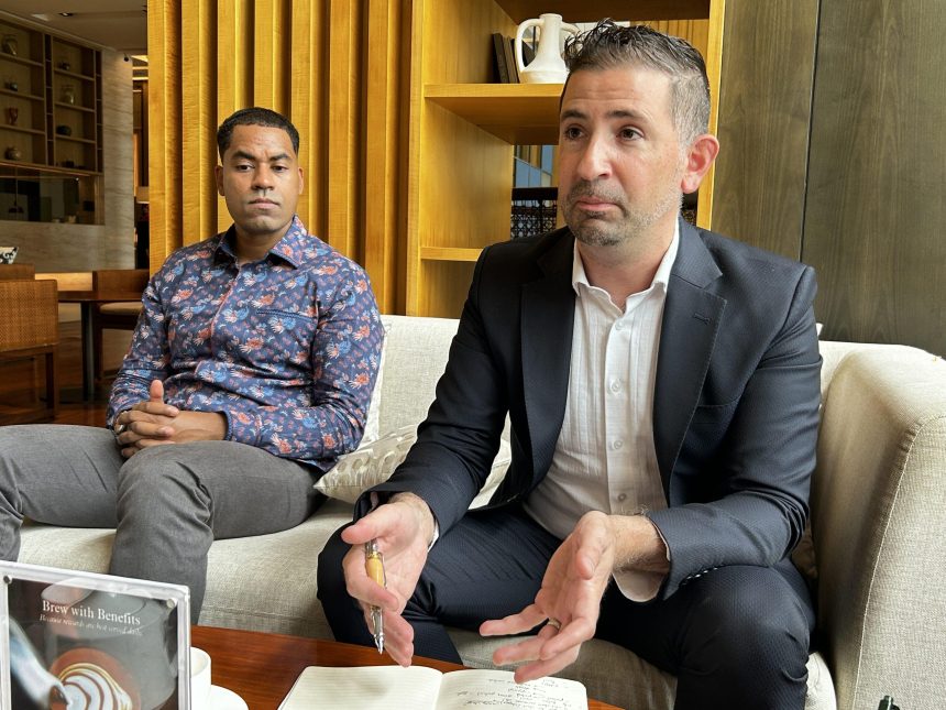 Berbincang dengan Pete C. Mehravari, Direktur Kebijakan dan Urusan ...