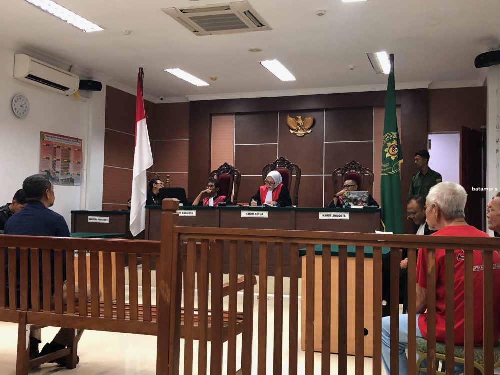 Ketahuan Hisap Ganja di Atas Kapal, Dua Warga Thailand Diadili di Batam ...