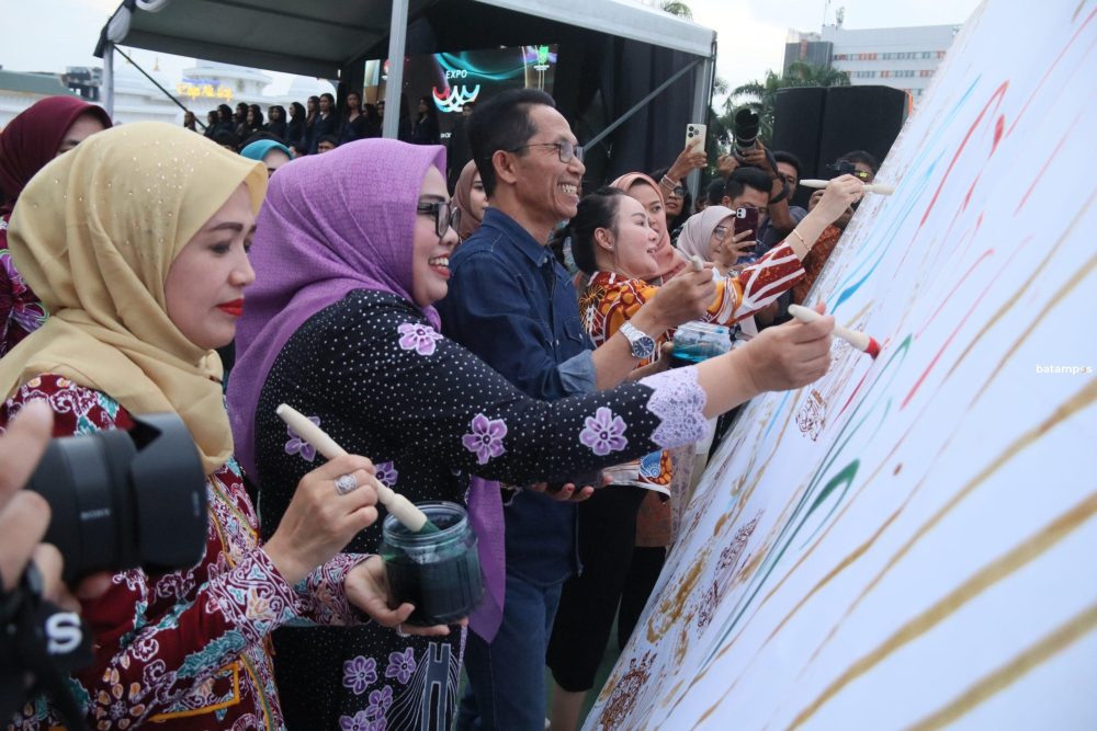 Batik Batam Harus Jadi Identitas dan Peluang Ekonomi – Metropolis